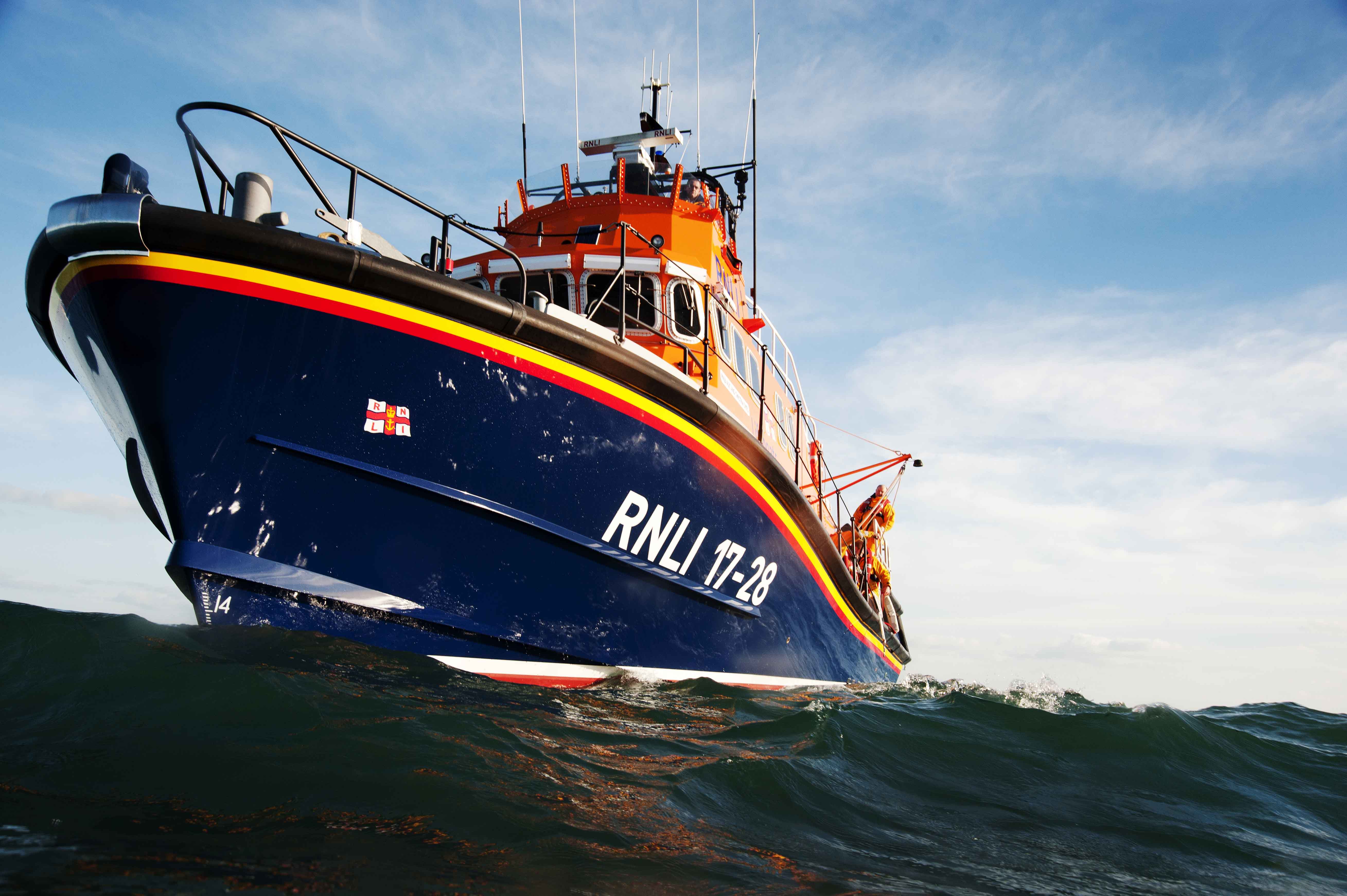Torbay RNLI lifeboat crew to 'give it some welly' on Saturday 6 May! | RNLI