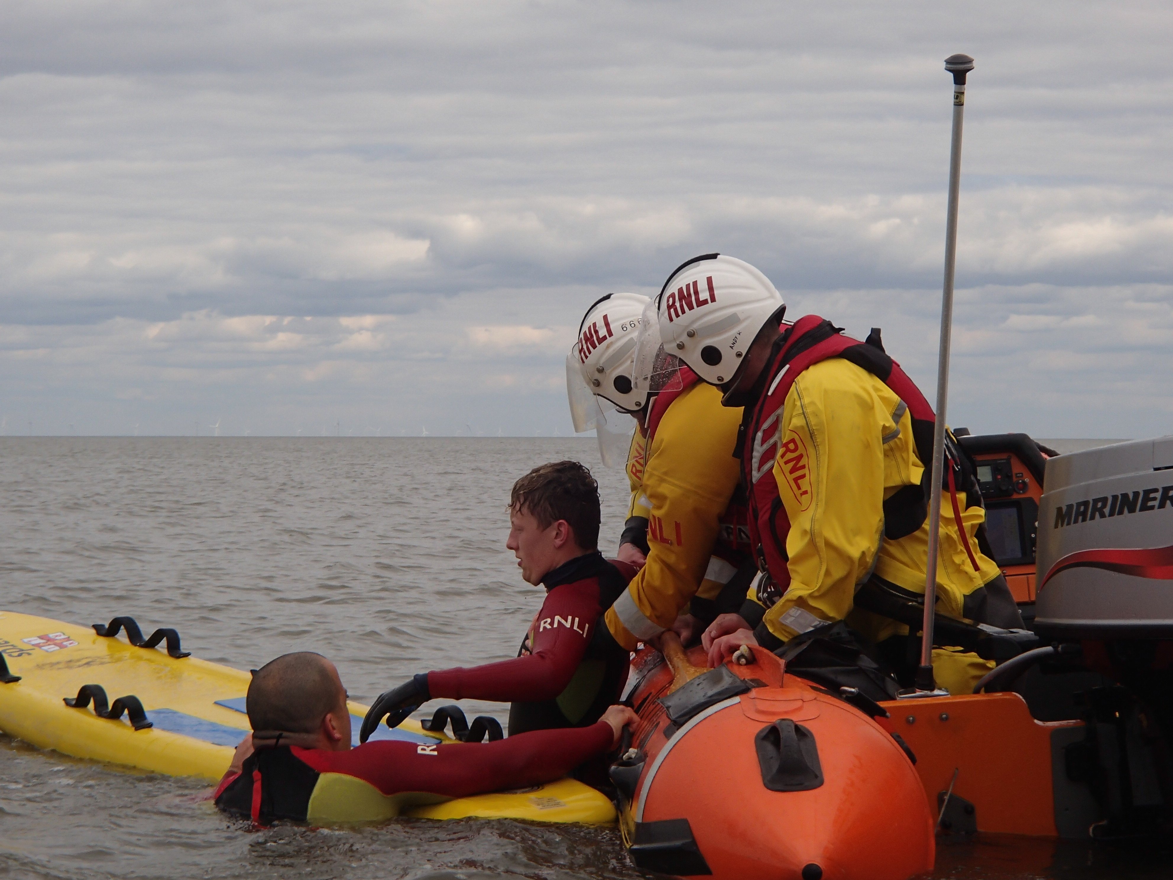 Rhyl RNLI Lifeboats & Lifeguards begin training for the Summer season ...