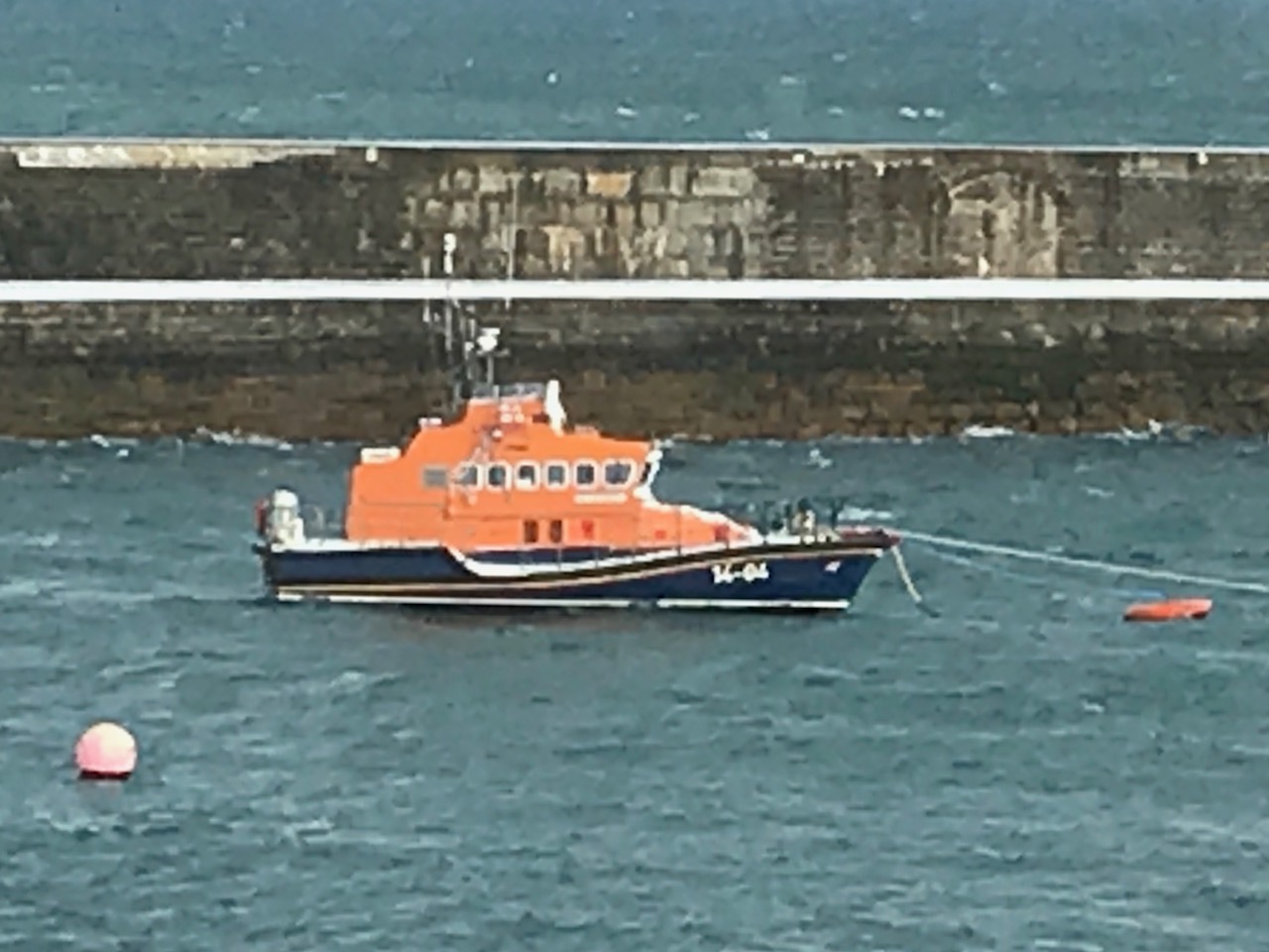 Alderney lifeboat returns stranded doctors to island | RNLI