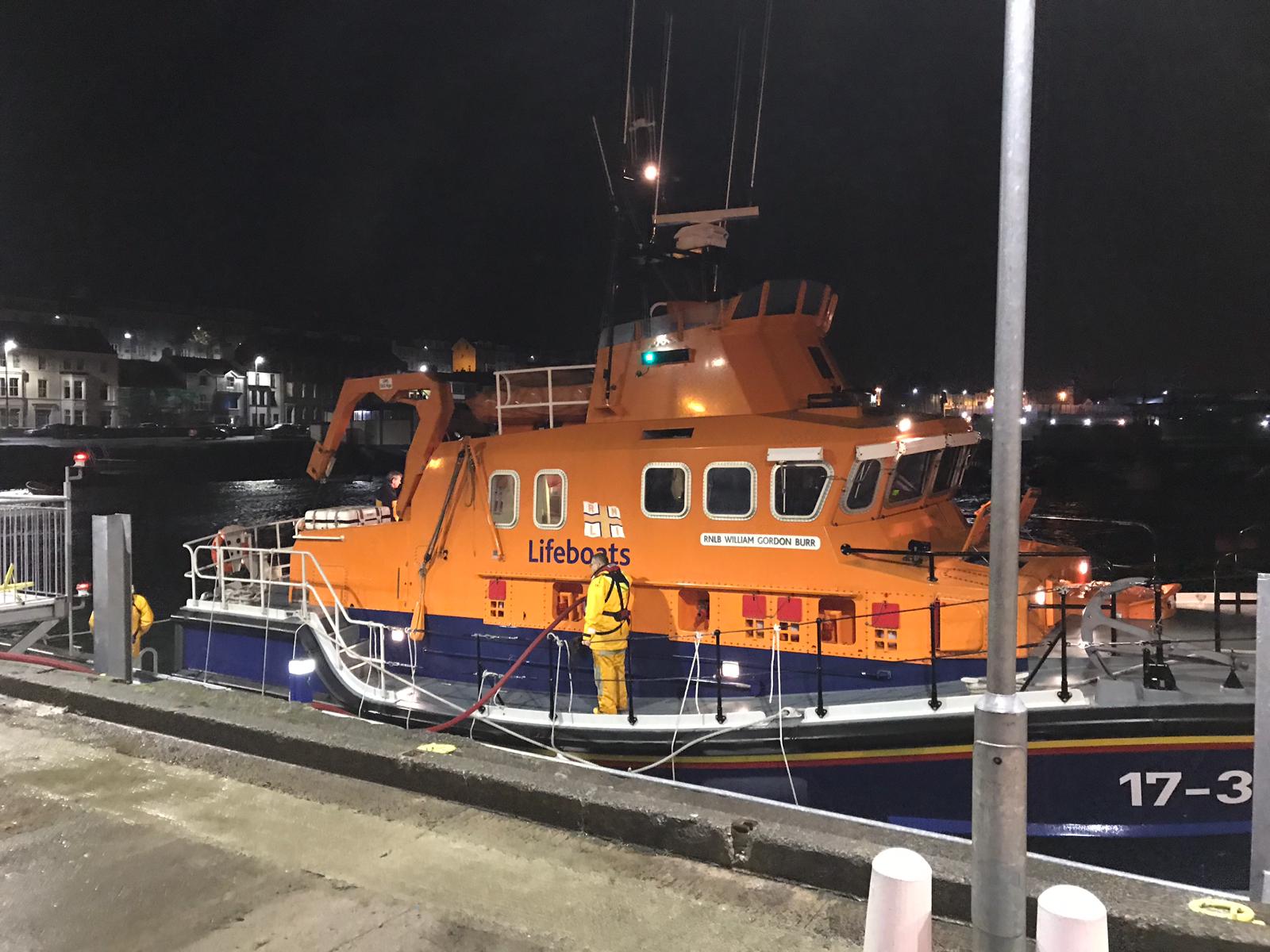 Portrush and Islay RNLI respond to reports of a yacht in difficulty at ...