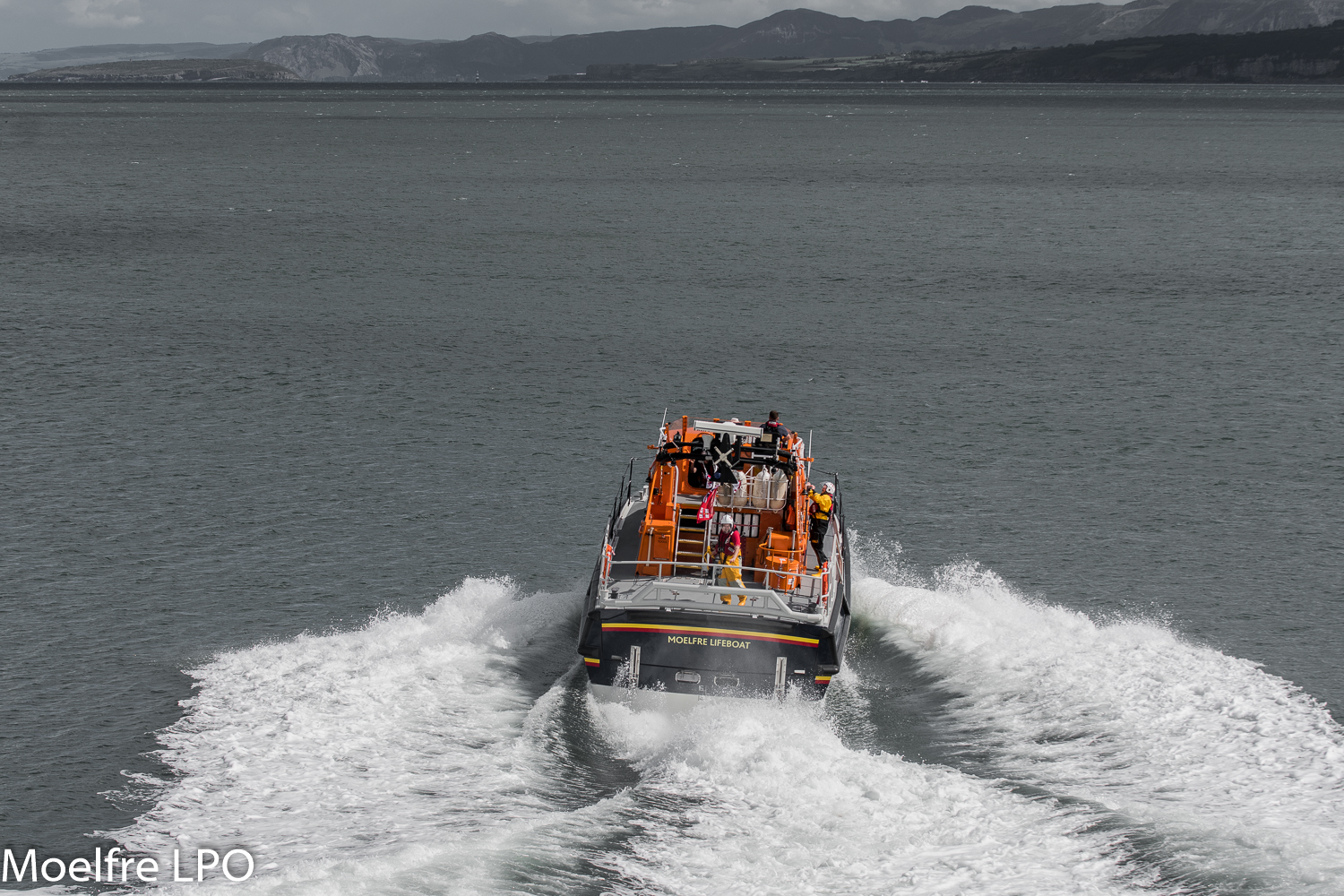 Great teamwork by the RNLI volunteers of Moelfre and Beaumaris lifeboat ...