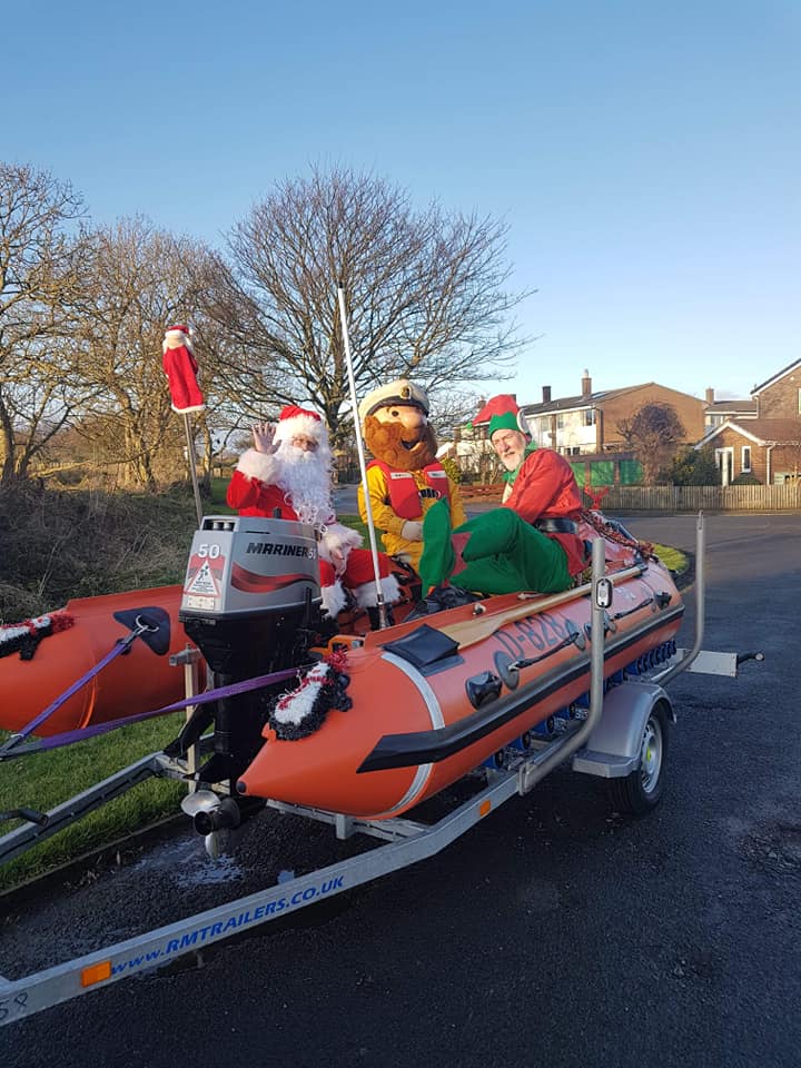 Seahouses Lifeboat Crew help Santa deliver some Christmas Joy | RNLI