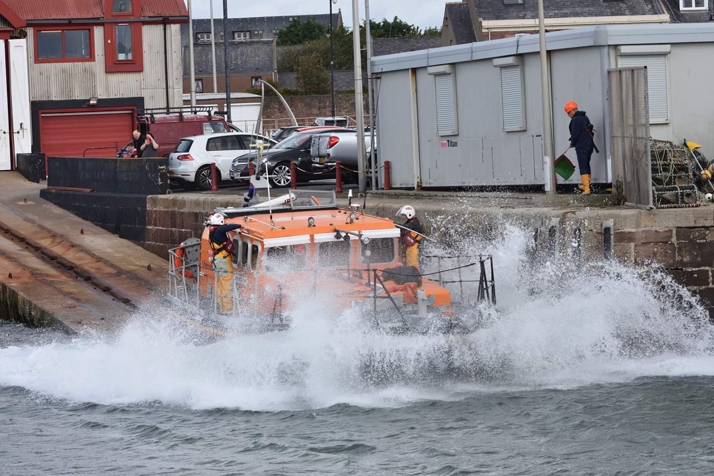 Arbroath RNLI seeking shore crew volunteers | RNLI