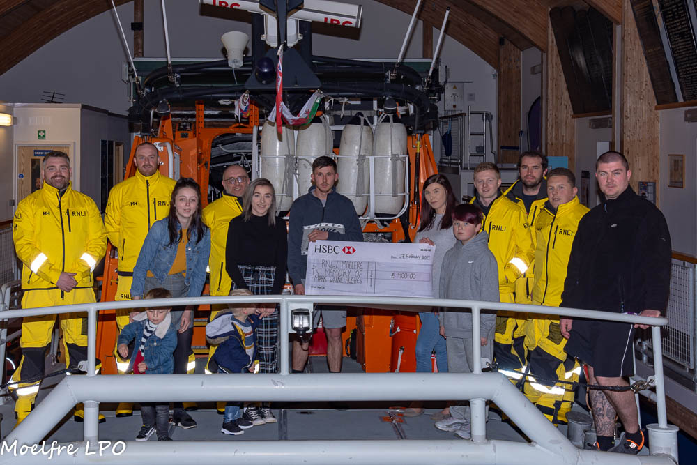 RNLI Moelfre Lifeboat cheque presentation in memory of Mark Wayne ...