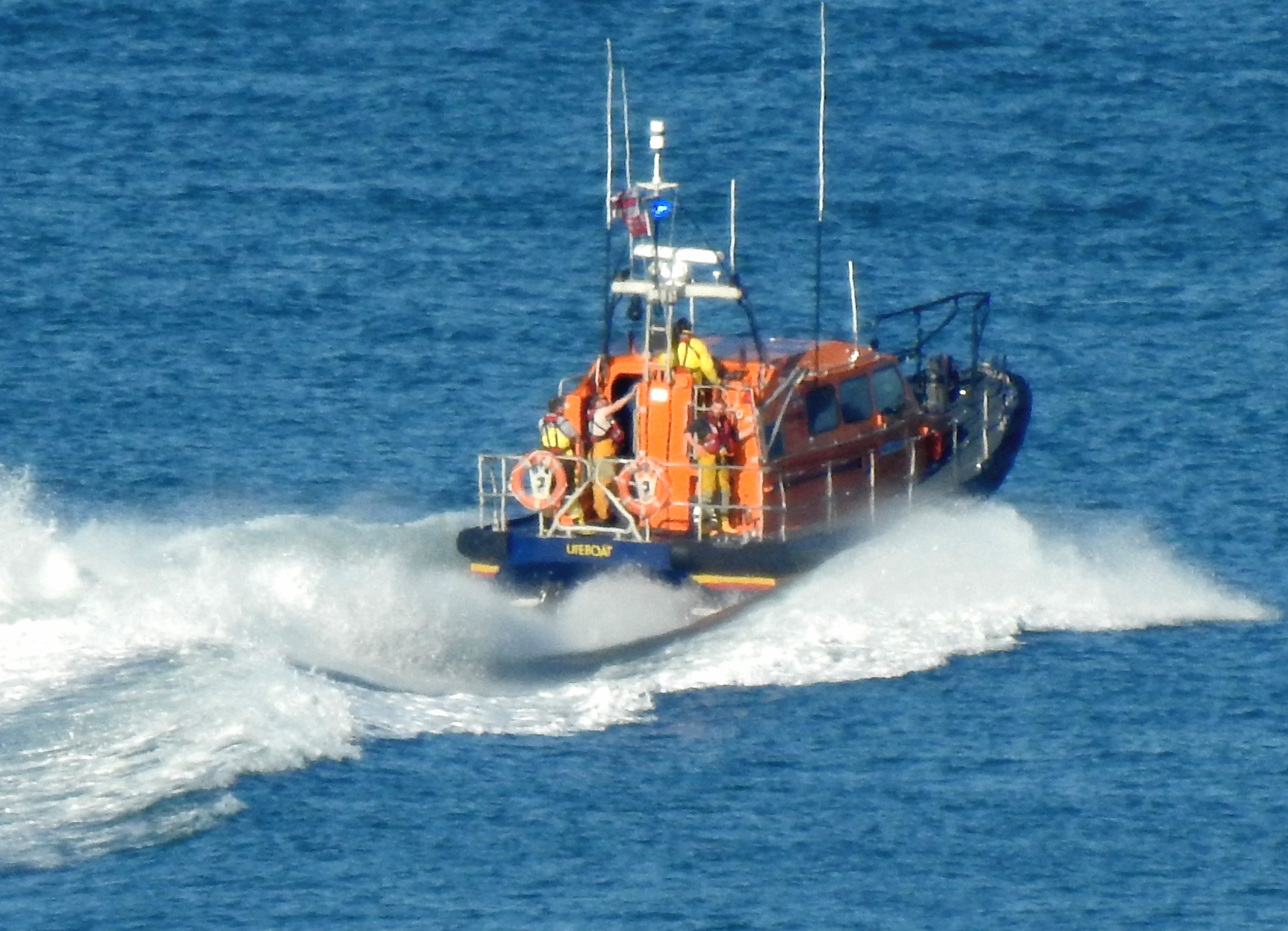 Ilfracombe RNLI launched to report of upturned kayak | RNLI