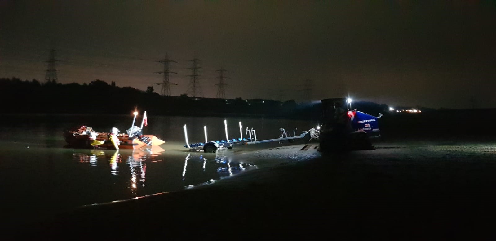 Flint RNLI assist with casualty extraction | RNLI