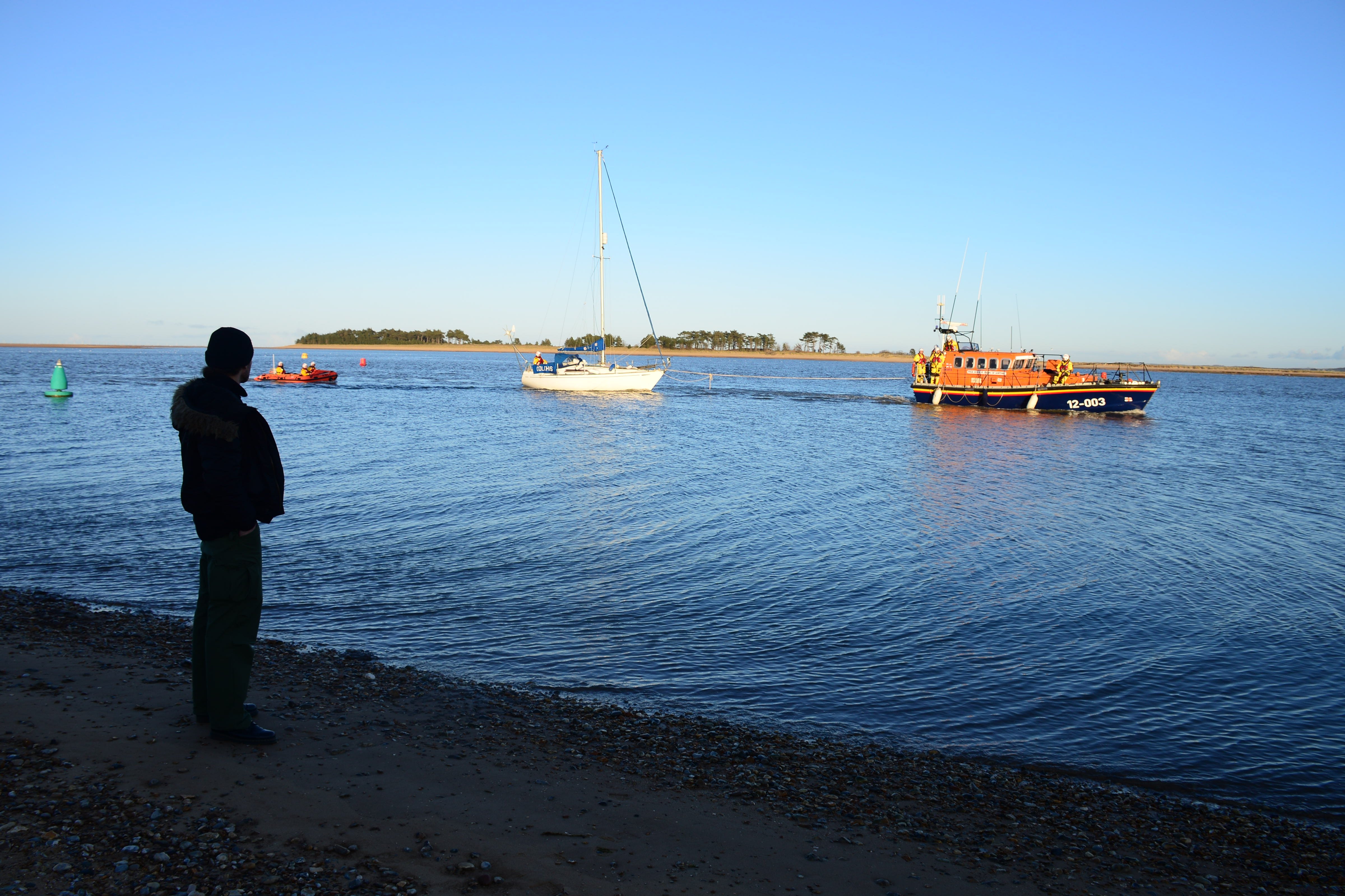 Wells RNLI launch to yacht aground on Scolt Head Island | RNLI