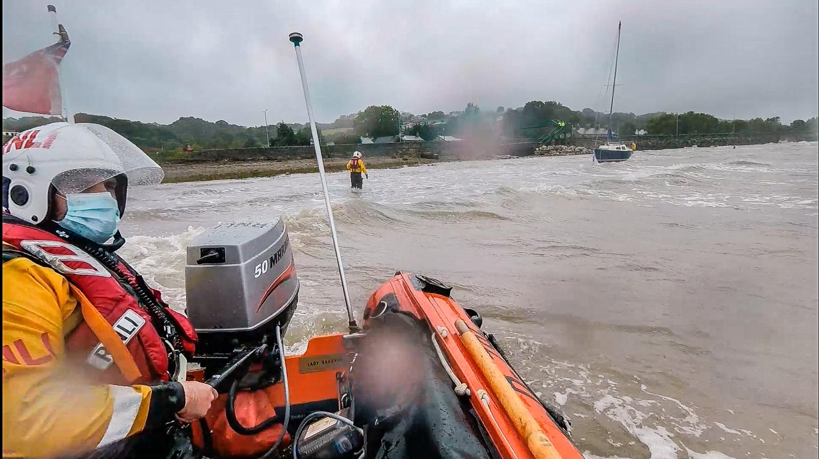 Flint RNLI launch to drifting 25ft cabin cruiser near Mostyn Dock | RNLI