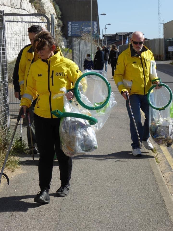 Ramsgate volunteer lifeboat Spring into action to clean up the town | RNLI