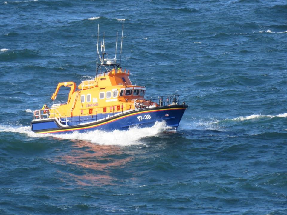 Portrush RNLI comes to aid of two on yacht in difficulty at Barmouth | RNLI