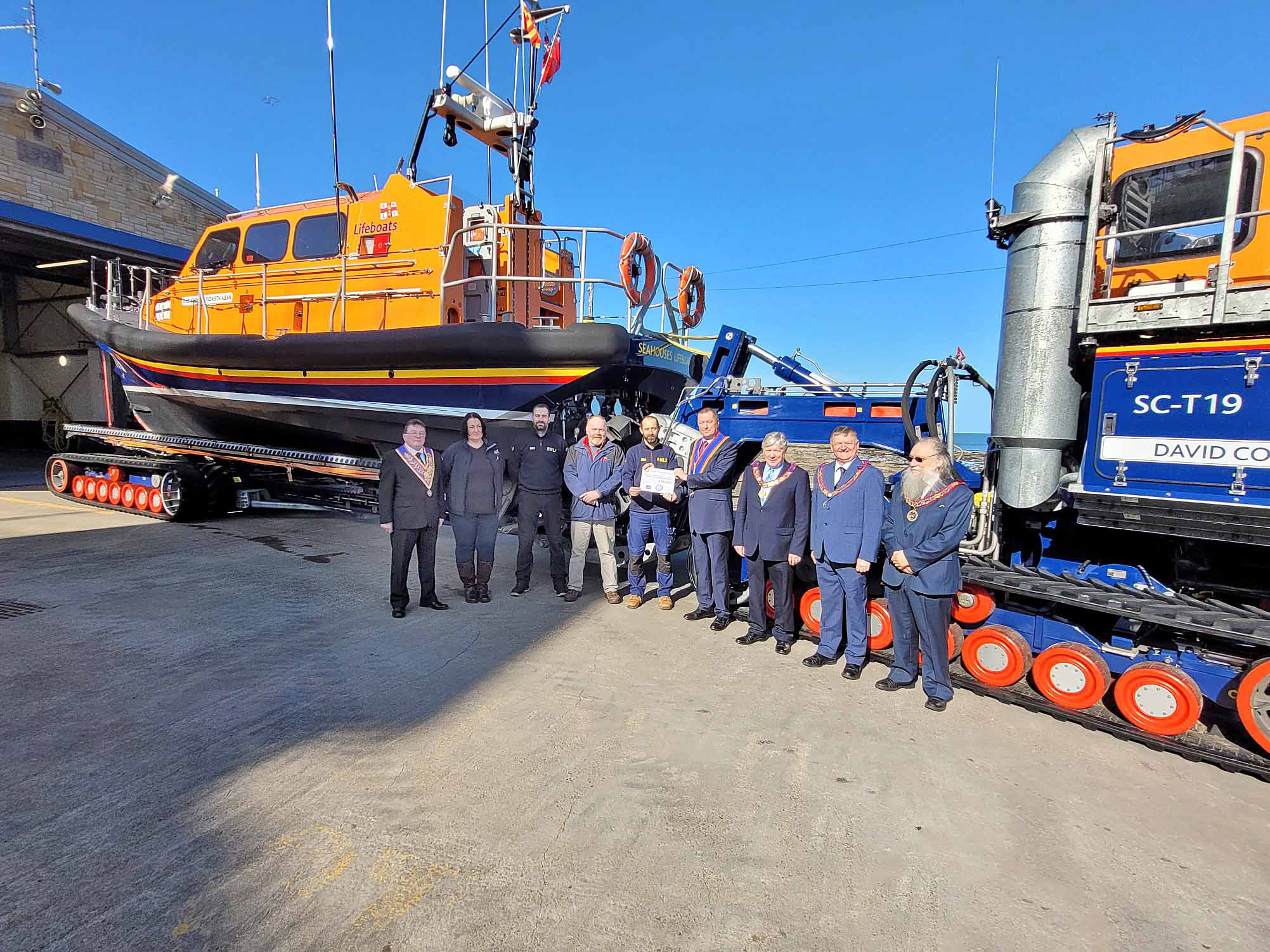 Seahouses Lifeboat Station receives a very generous donation | RNLI