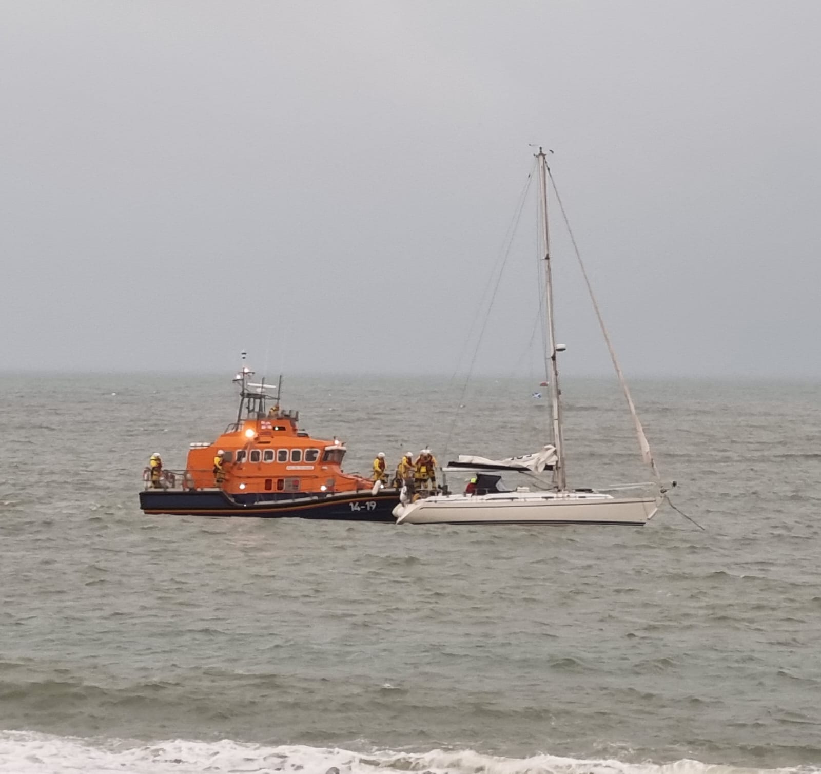 Arklow RNLI comes to the aid of two people on 39ft sailing vessel ...