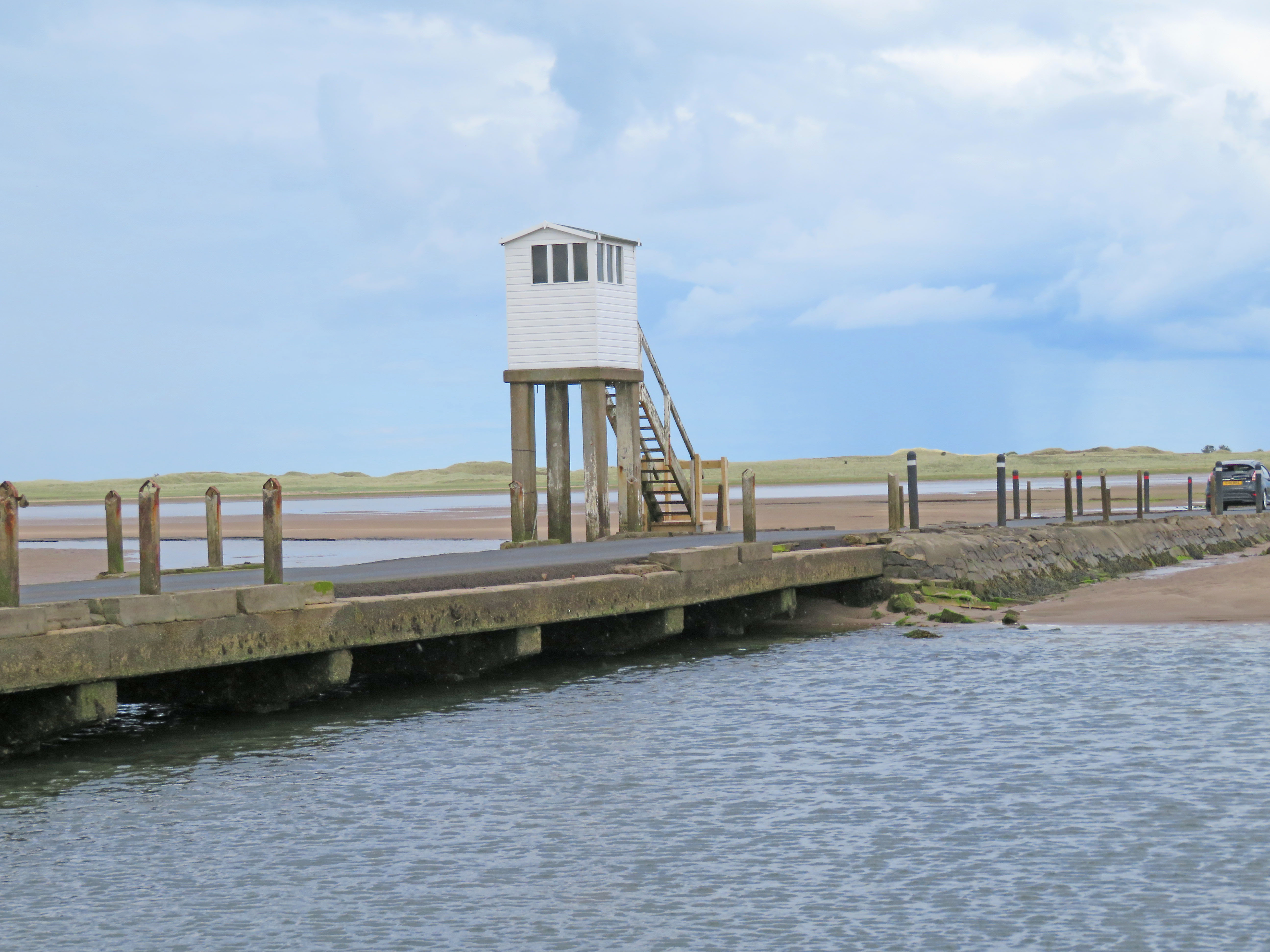 Seahouses Inshore Lifeboat called twice to separate incidents | RNLI