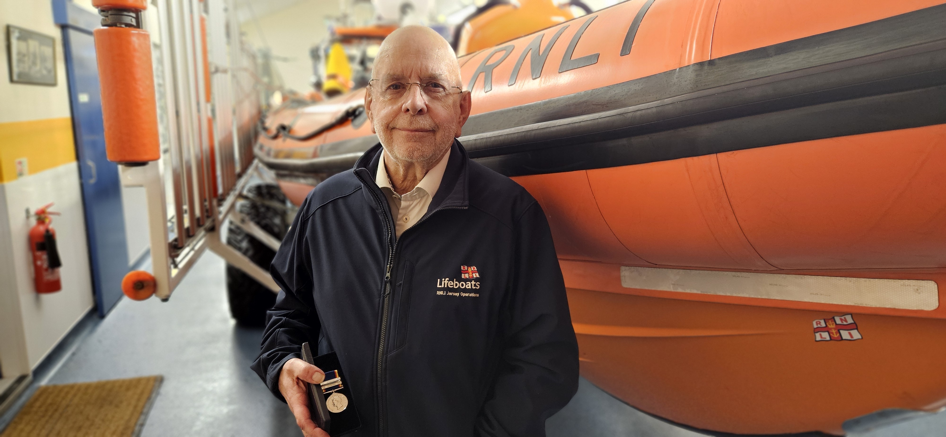 Recognition of 40 years of volunteering for local lifeboatman | RNLI