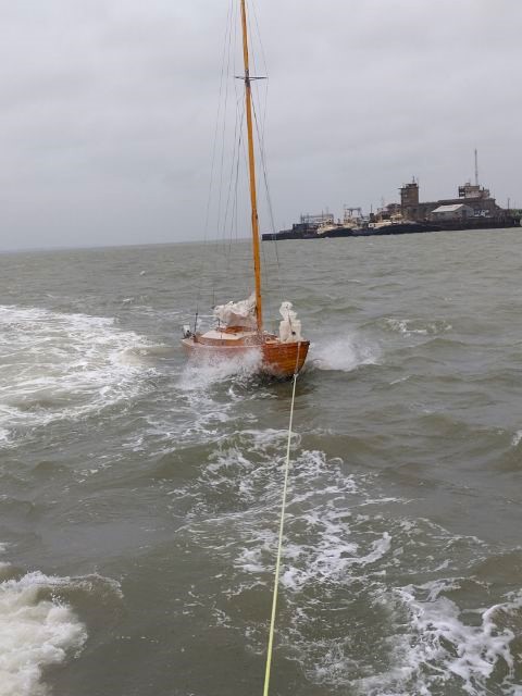 Yacht towed from a dangerous situation by Sheerness RNLI Lifeboat | RNLI