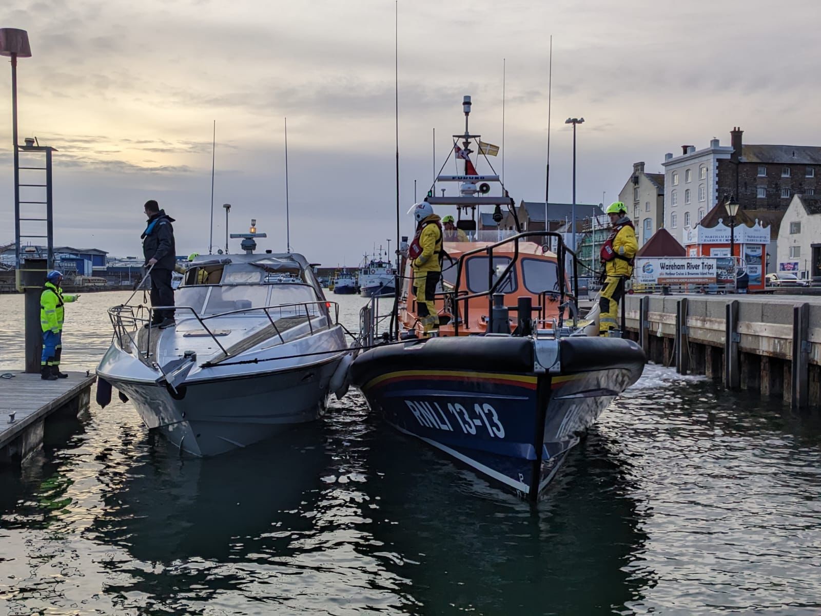 Swanage lifeboats launch on Mothering Sunday for the 4th callout of ...