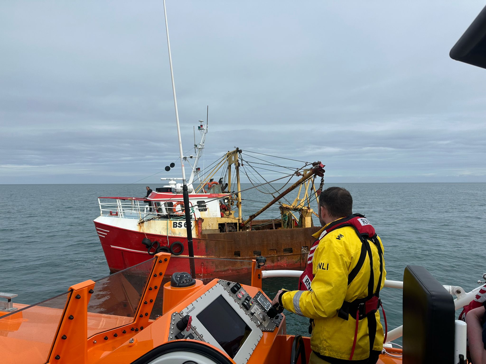 RNLI Moelfre Eight Hours at Sea to Assist Fishing Vessel | RNLI