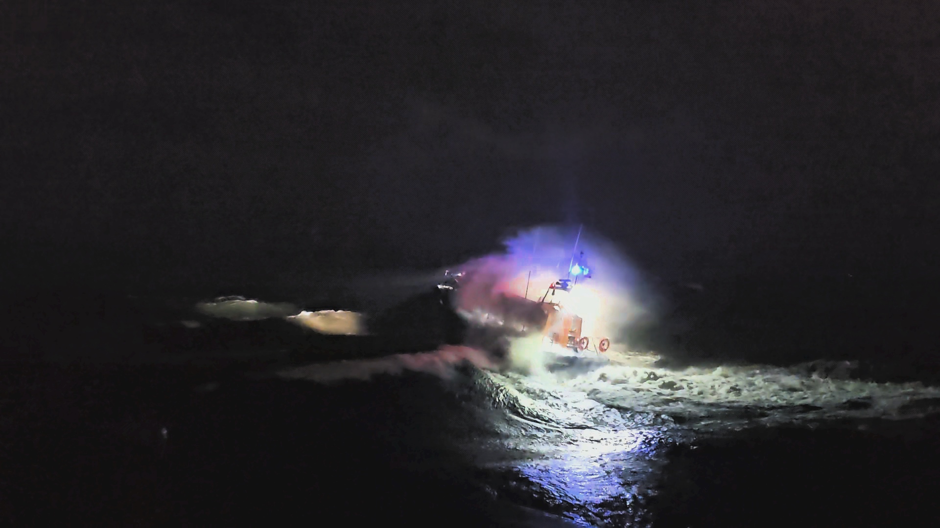 Girvan Lifeboat launches in stormy conditions on missing persons search ...