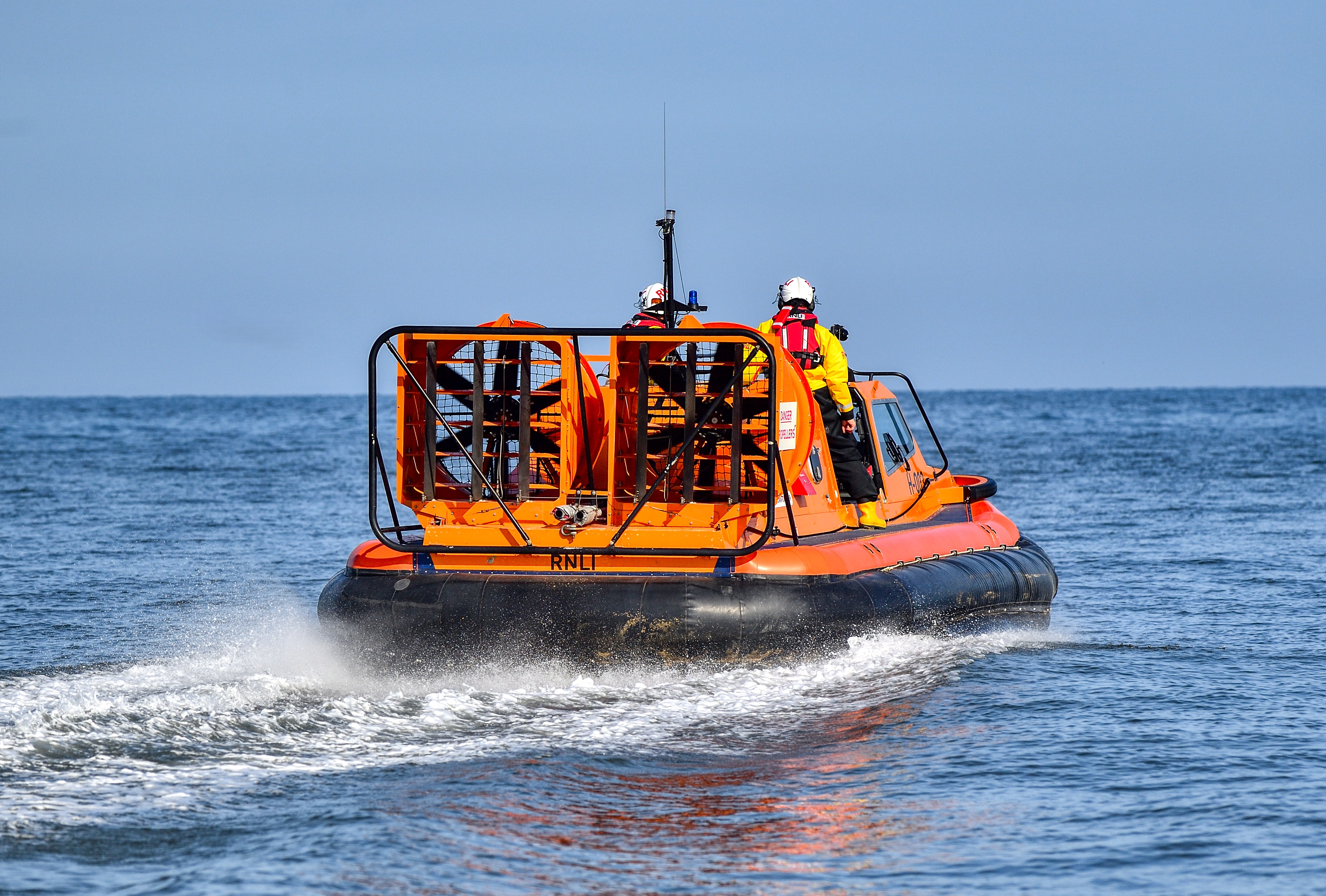 Hunstanton RNLI launch to reports of group cut off by tide | RNLI