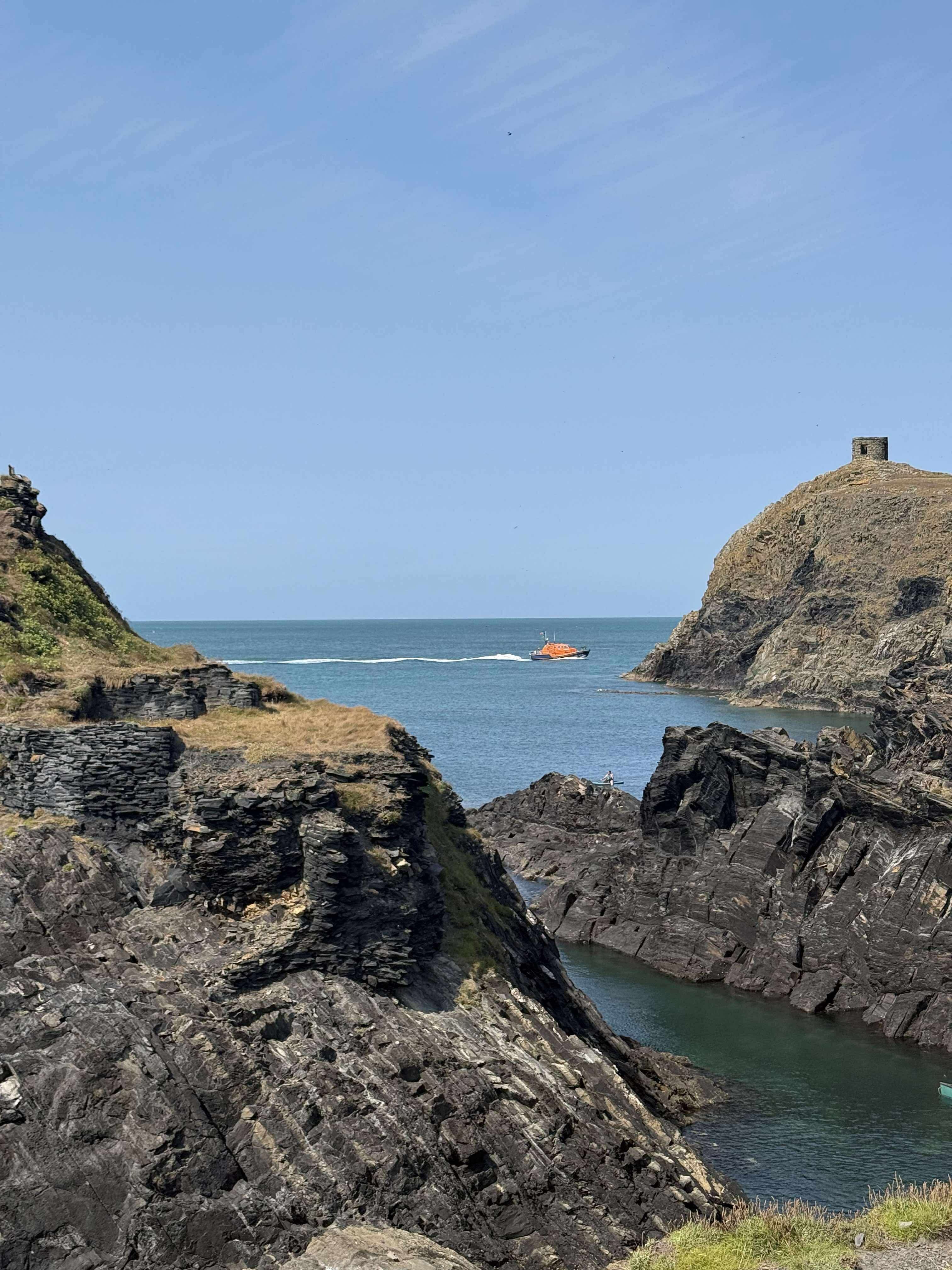 St Davids RNLI launches lifeboats twice within 30 minutes | RNLI
