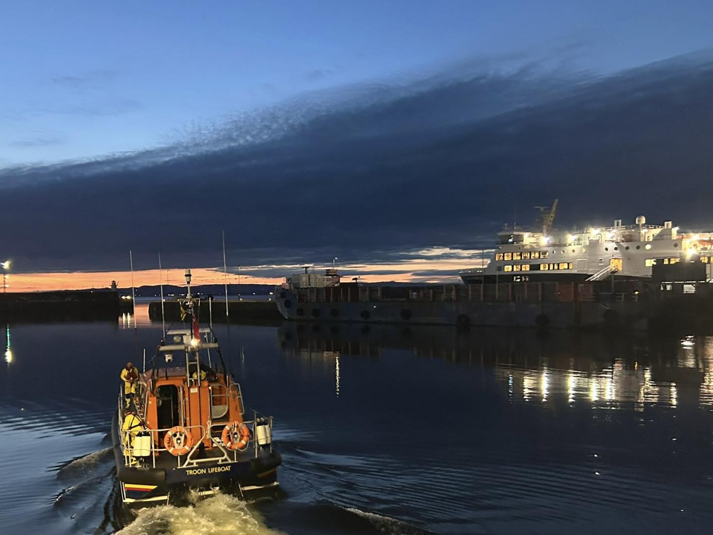 New Troon lifeboat RNLB Roy Barker VI launches on first service call | RNLI