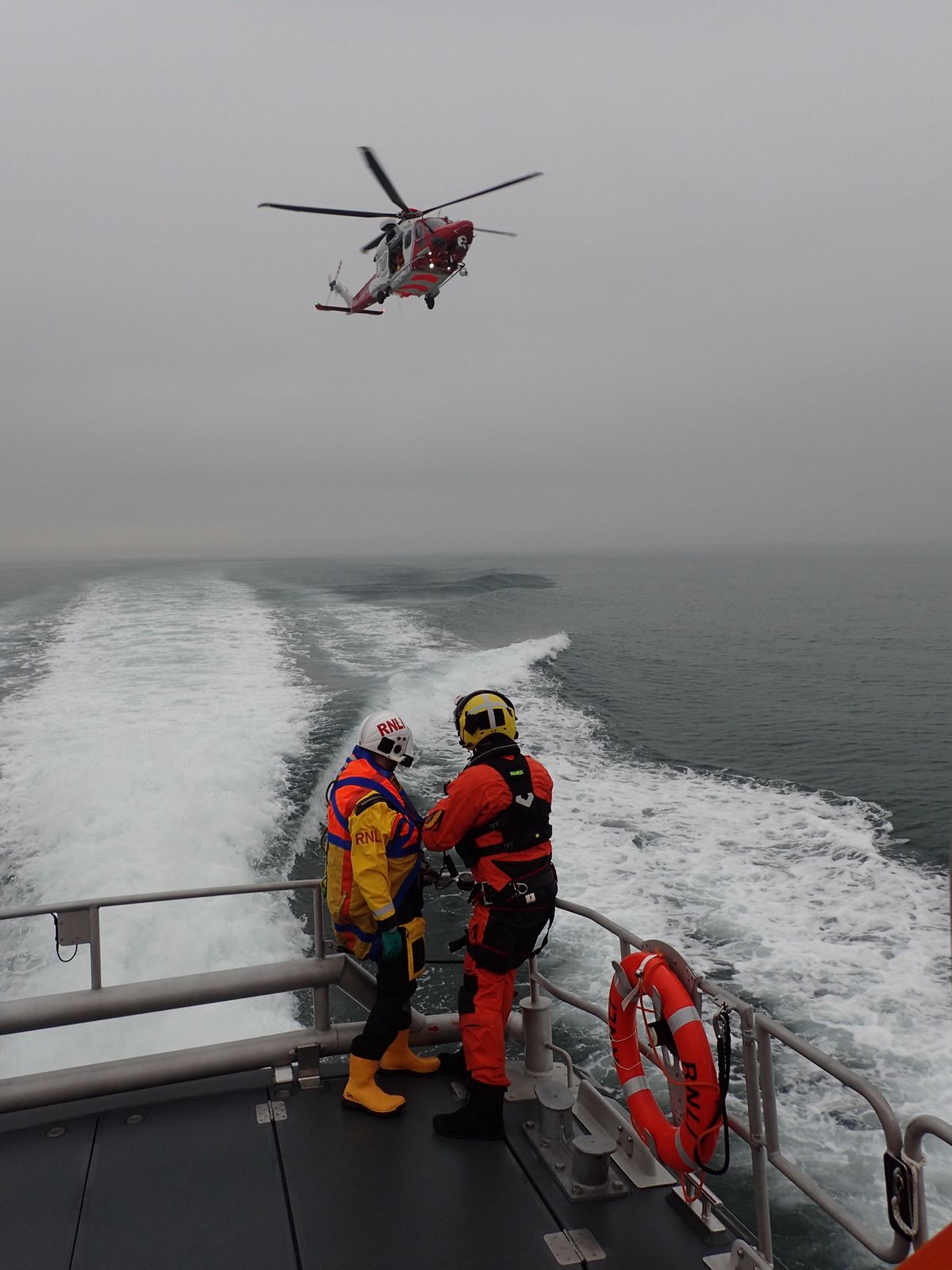 Shoreham RNLI and HM Coastguard show teamwork skills in joint training ...