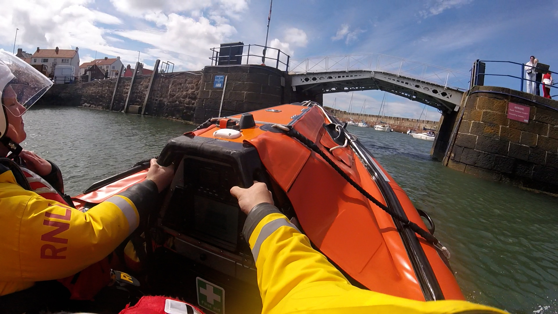 Dunbar RNLI volunteers assist rescue of three people in the water | RNLI