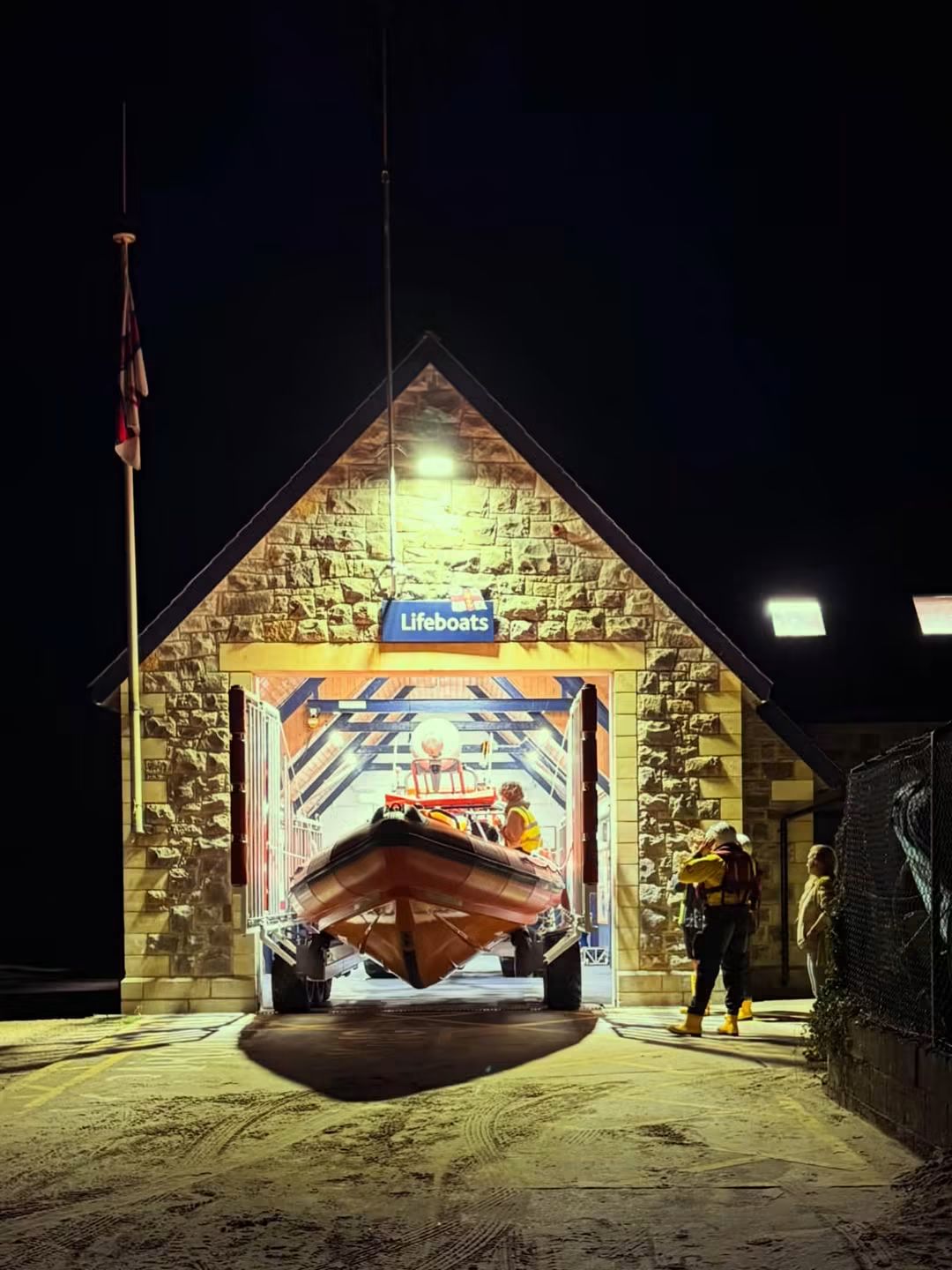 Early morning call-out for Abersoch RNLI. | RNLI