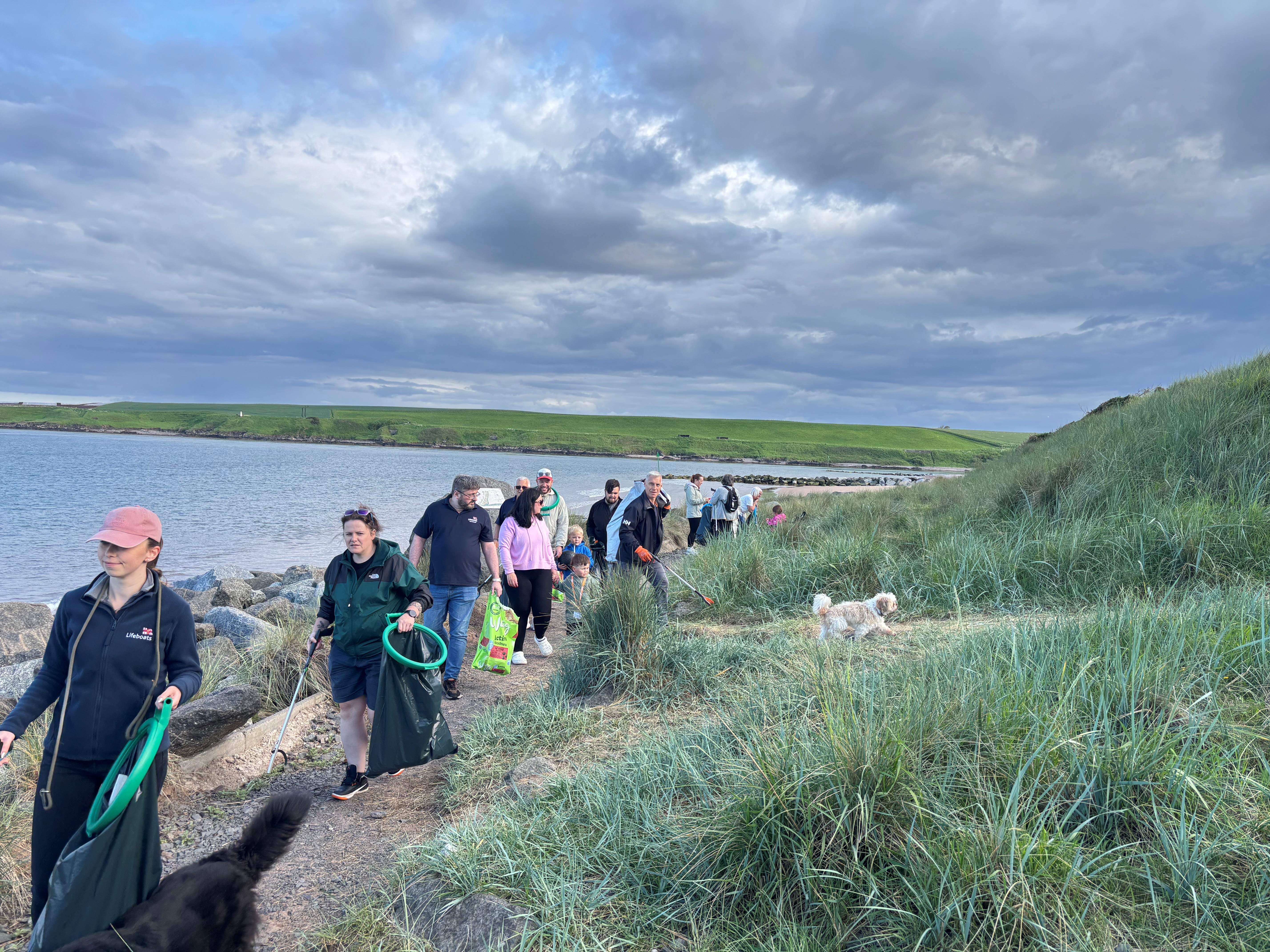 Montrose RNLI marks World Environment day with beach clean | RNLI