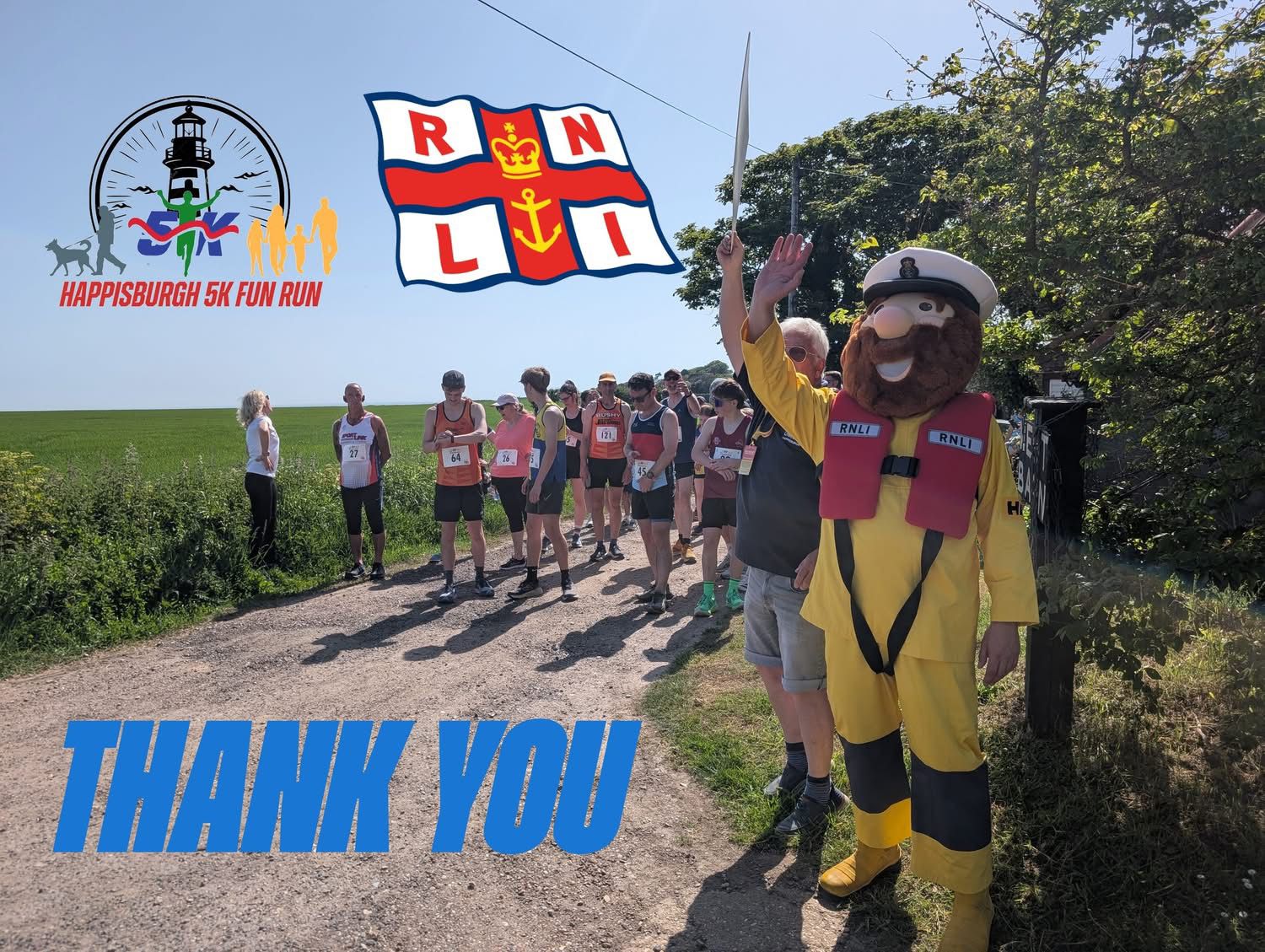 The community come out to support Happisburgh volunteers | RNLI