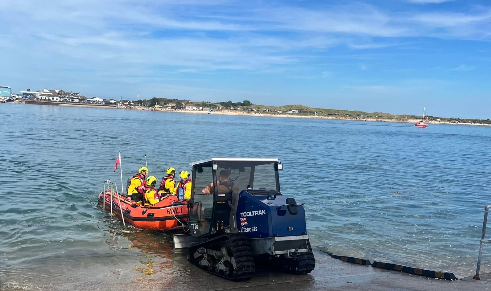 Busy Fathers Day Weekend for Portsmouth RNLI Volunteers | RNLI