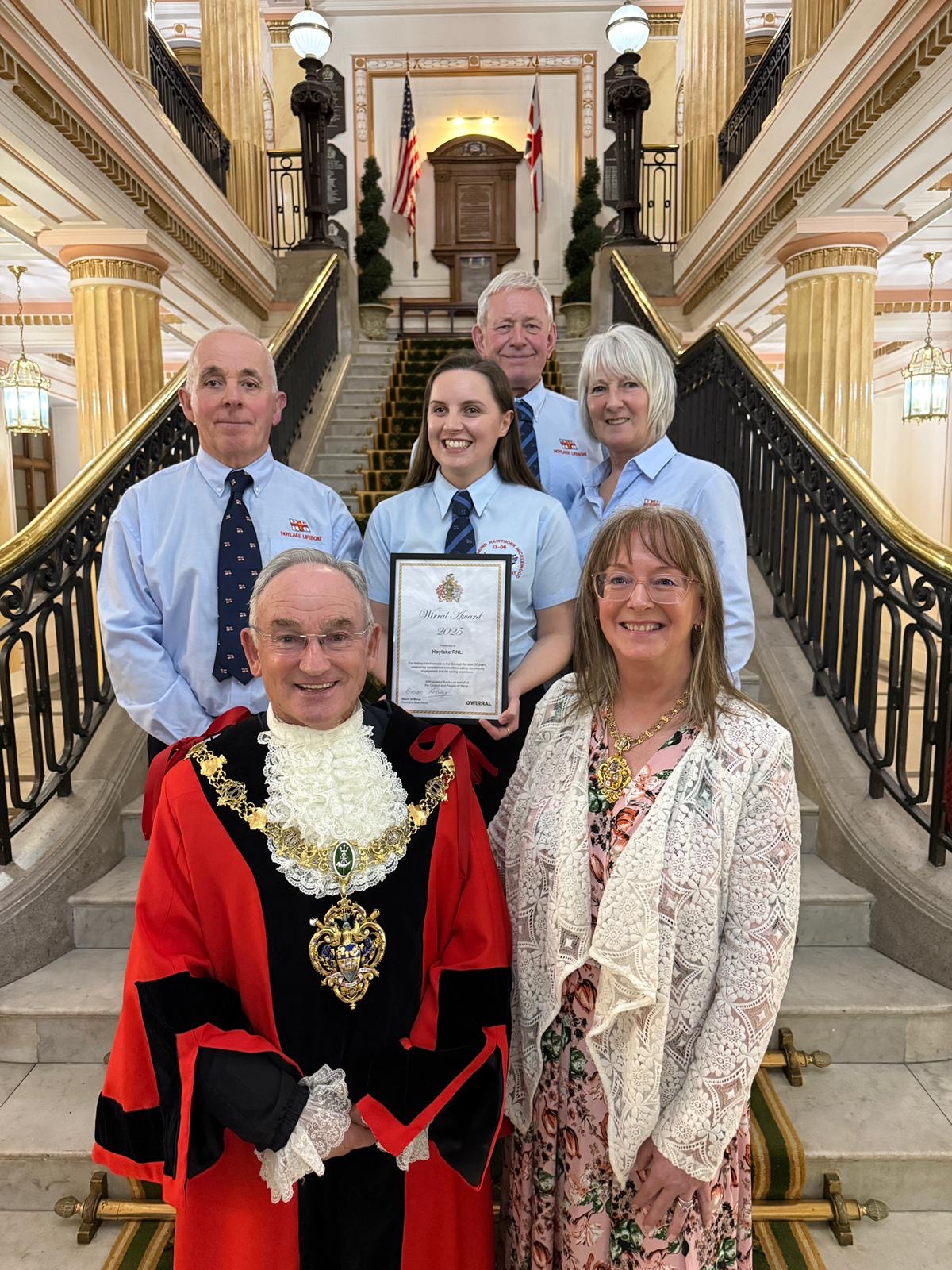 Hoylake RNLI lifesavers honoured with prestigious Wirral Award | RNLI