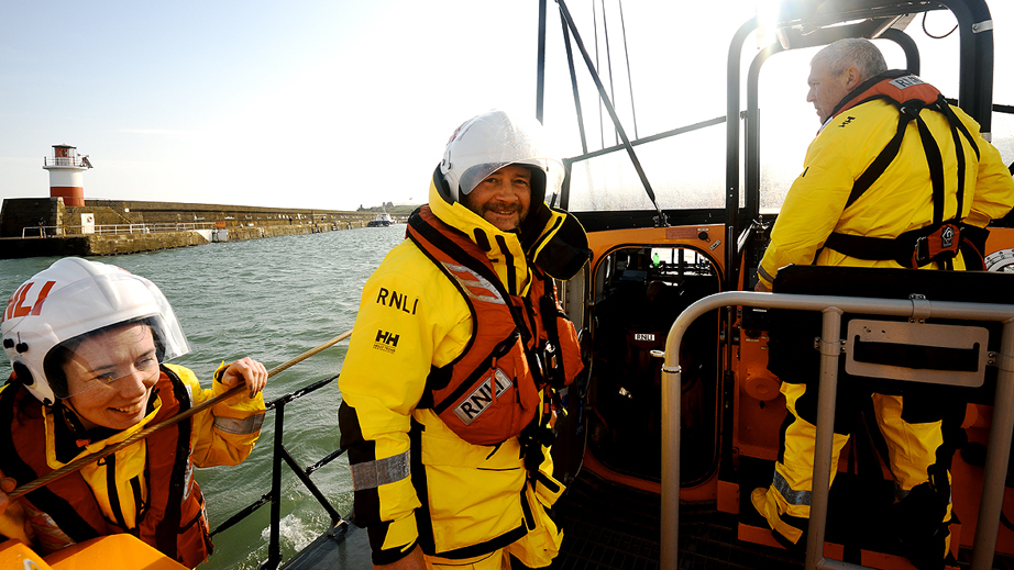 The last Tyne: Waving Annie goodbye