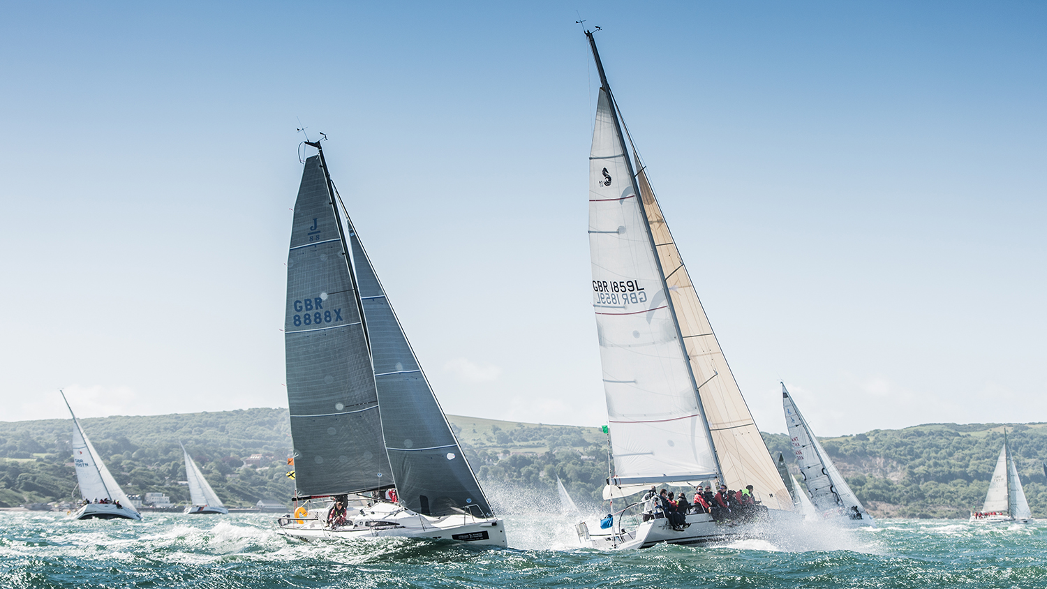 A Beginner’s Guide To Sailing